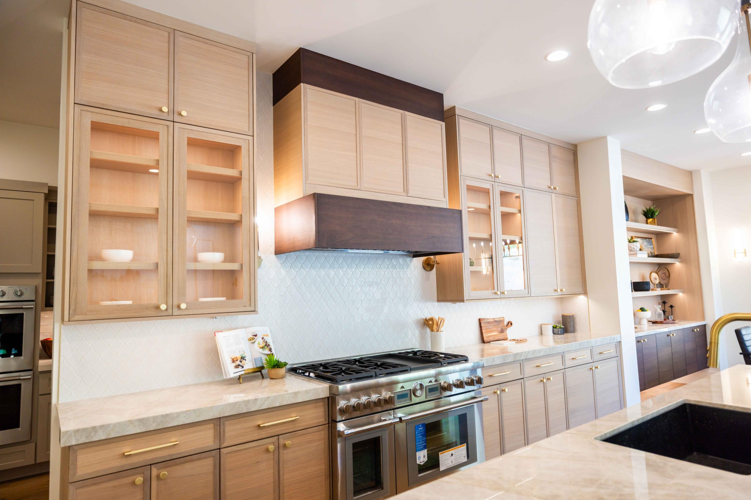 Gallery - Cabinet IQ